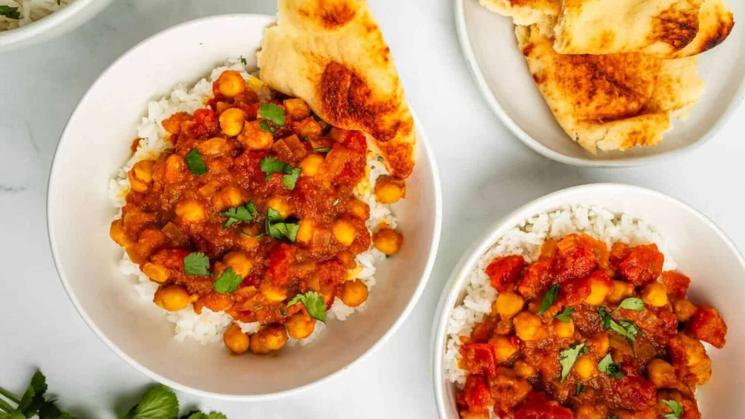 27 Light Dinners That Won’t Leave You Hangry at 10 PM